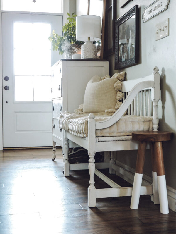 How To Create A Cozy Entryway - Berry Berry Quite Contrary