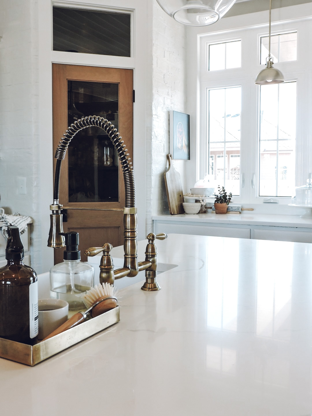 Decorating Kitchen Countertops with Everyday Items - Berry Berry Quite ...