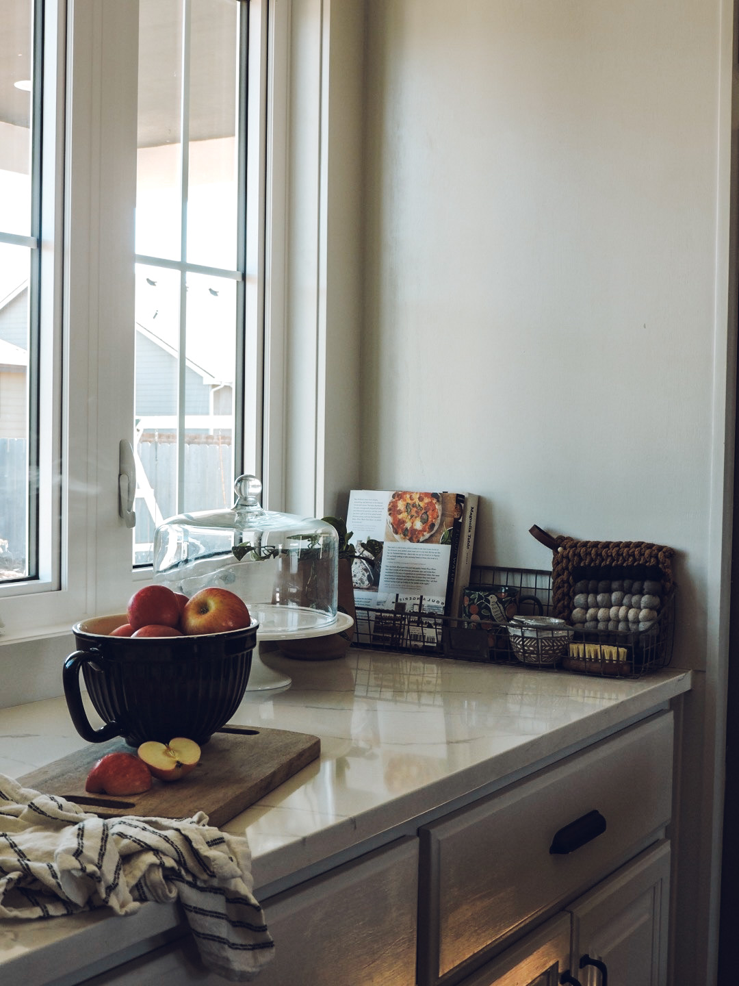 Decorating Kitchen Countertops with Everyday Items - Berry Berry Quite ...