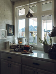 Wire Floating Shelf in Kitchen & Simple Fall Touches - Berry Berry ...