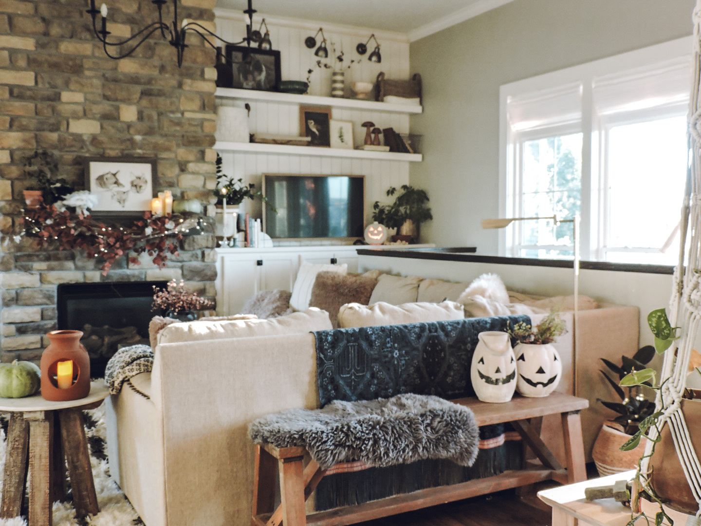 Fall Home Tour – Glowing Lights, Cozy Textures & Nature Indoors - Berry ...